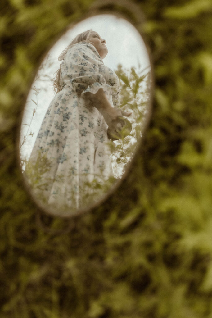 Creative Portraits in Wildflower Field - Courtney Stannard Photography